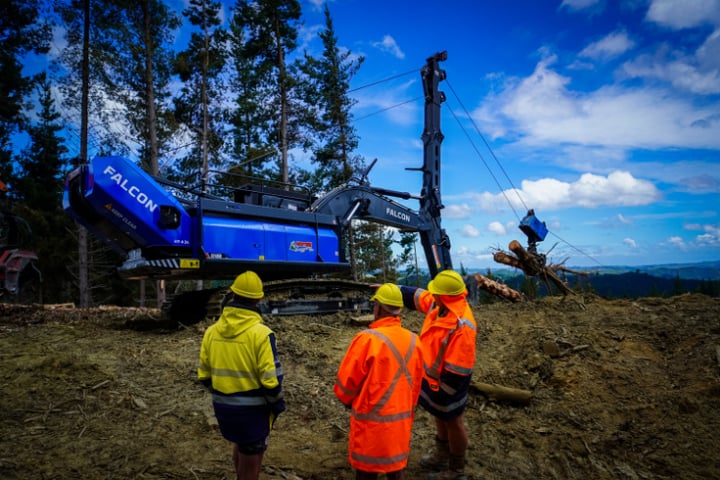 Falcon Hydraulic Yarder | Excavator Based Yarder - Logging Equipment